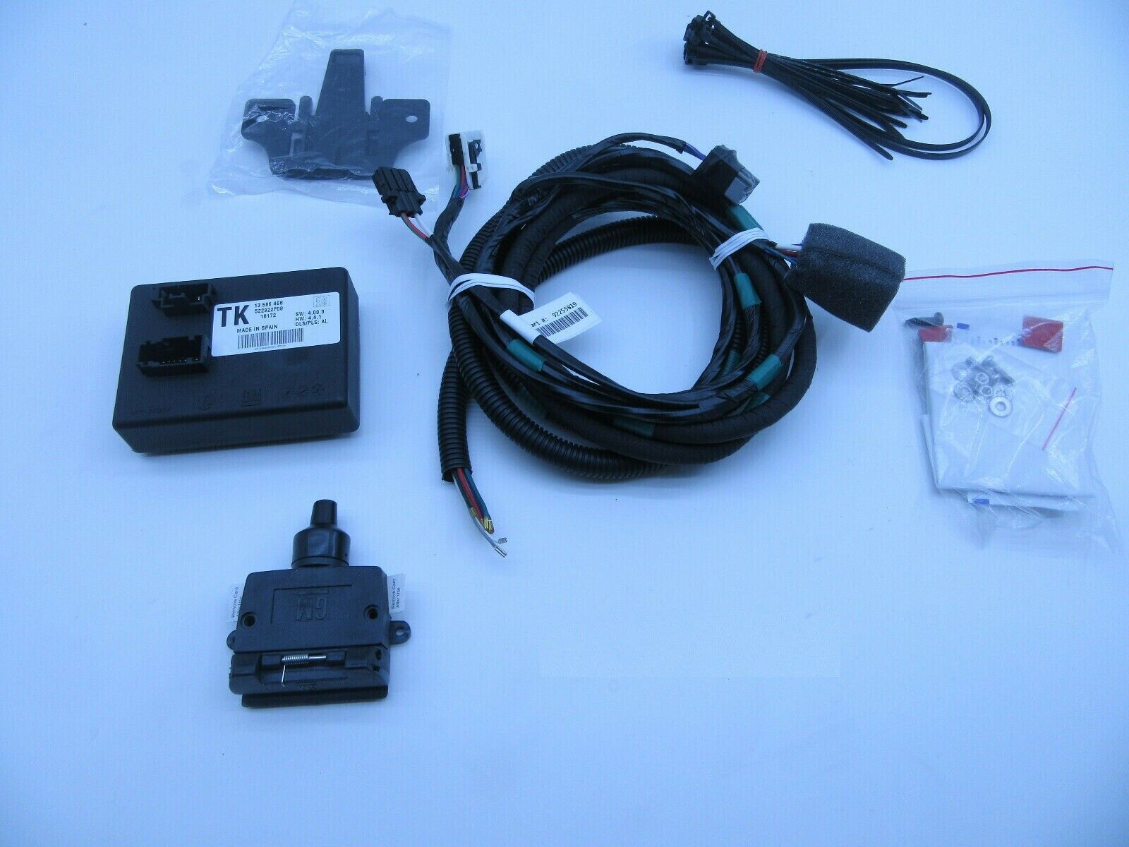Trailer WIRING LOOM WITH MODULE HARNESS KIT STATION WAGON VF COMMODORE ...