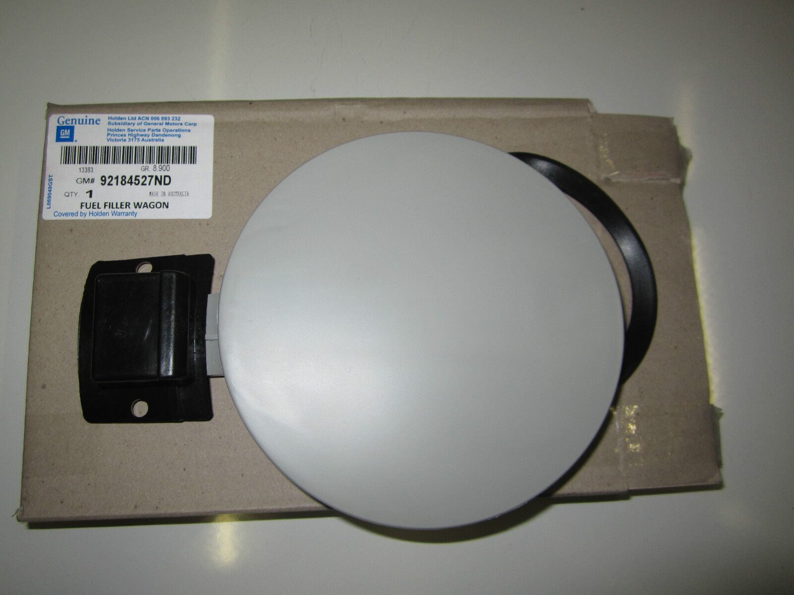 HOLDEN COMMODORE VT VX VY VZ STATION WAGON GENUINE FUEL FLAP BRAND NEW ...