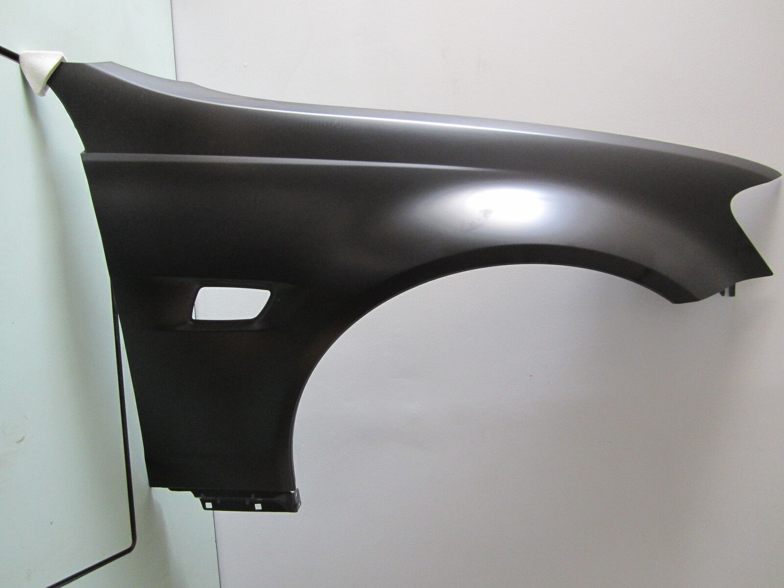 NEW RIGHT FRONT GUARD FOR HOLDEN COMMODORE VE SS SSV SV8 OMEGA BERLINA ...