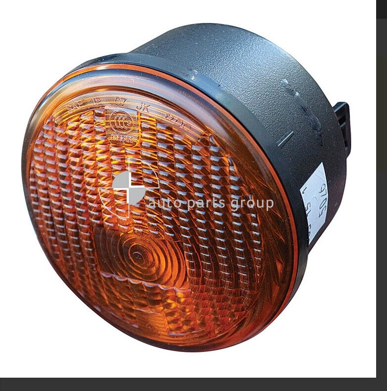 GENUINE RIGHT FRONT PARK BLINKER LIGHT FOR Jeep Wrangler WAGON 12/2006 ...