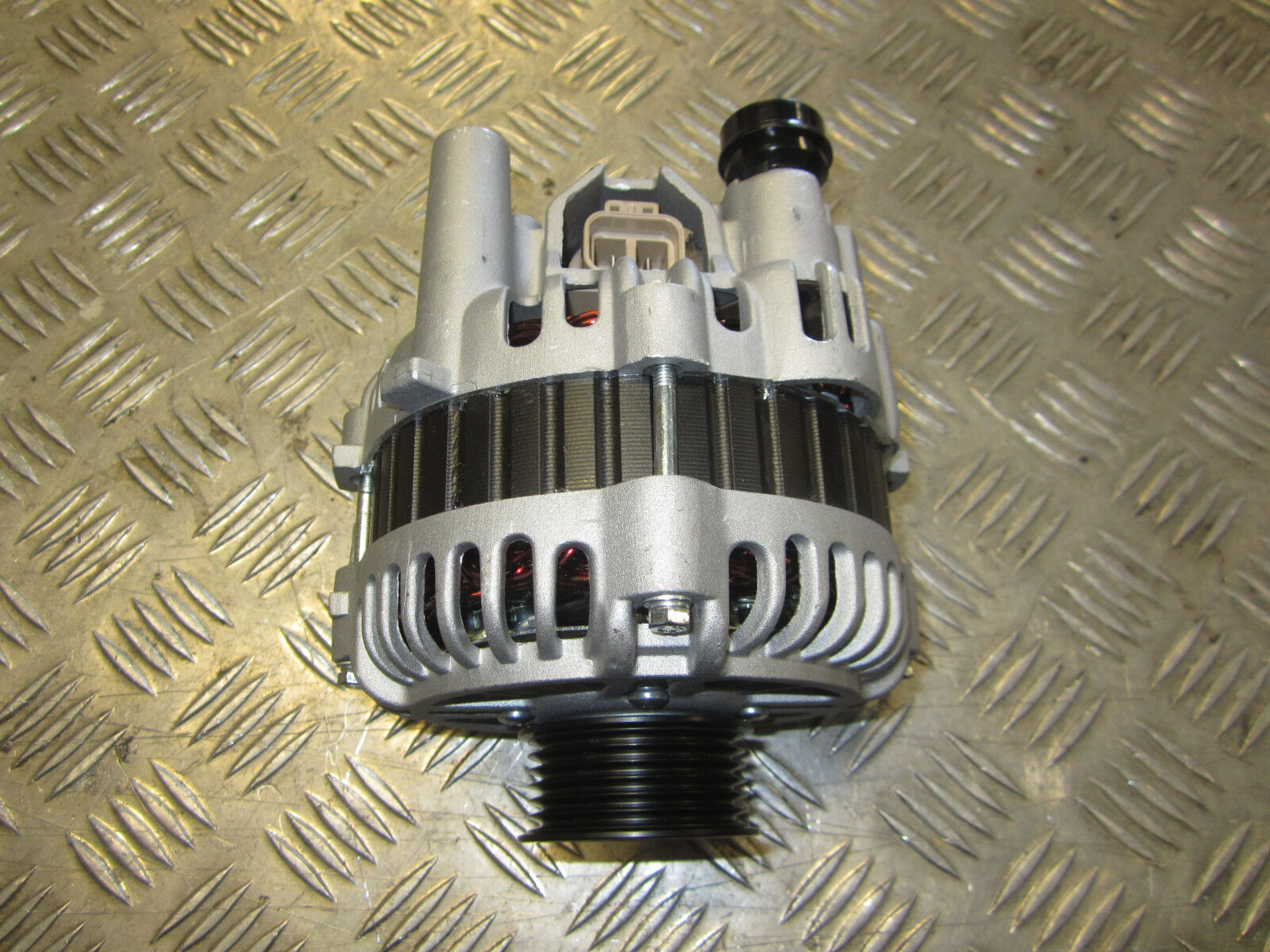 HOLDEN STATESMAN CAPRICE WH WK WL ALTERNATOR V8 5.7L LS1 GEN3 GENUINE ...